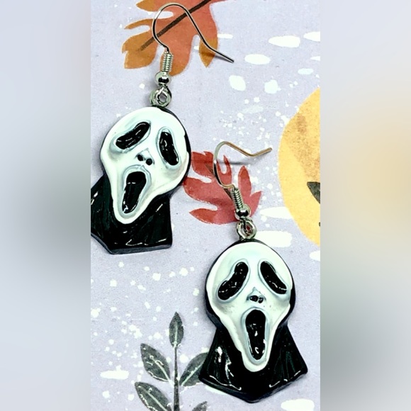 Hand Crafted | Jewelry | Halloween Scream Horror Movie Mask Black And ...